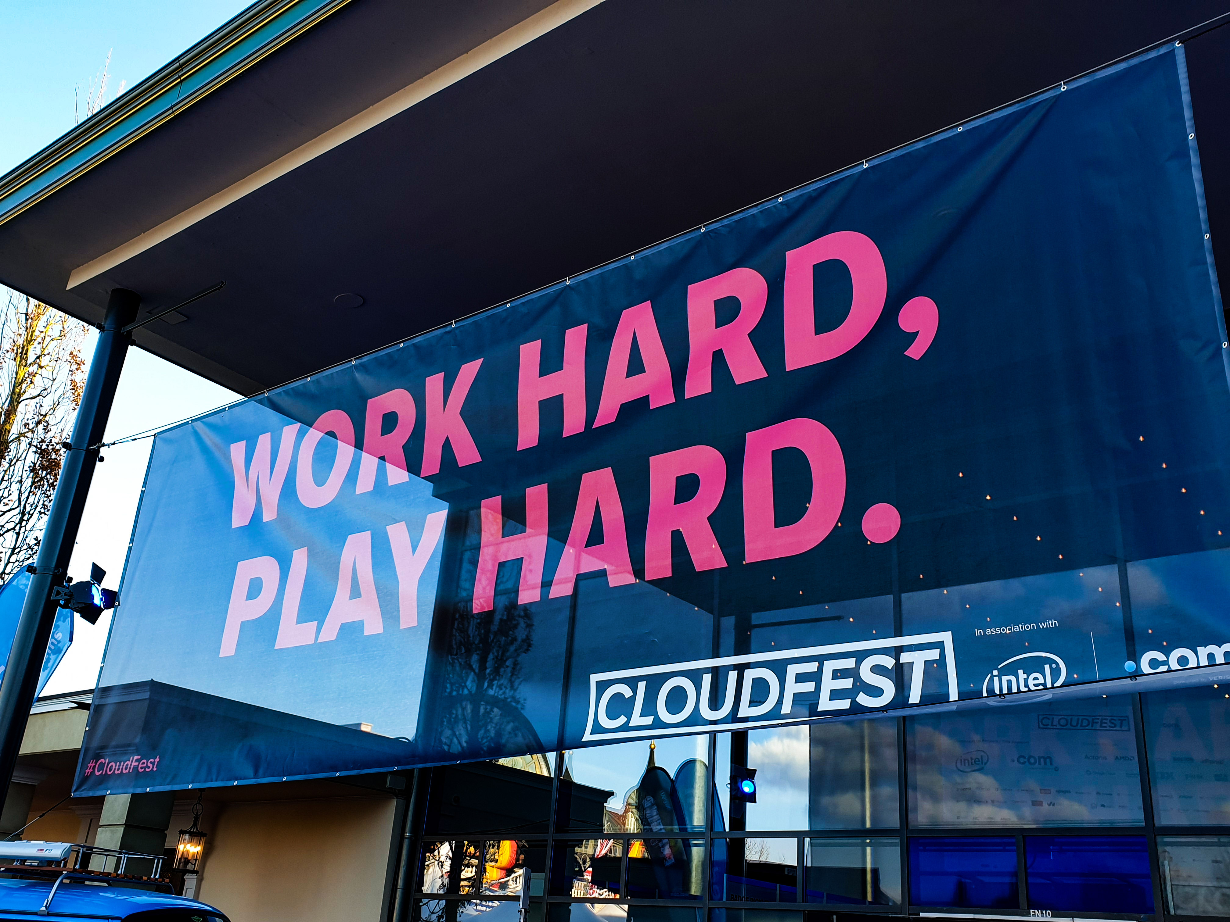 x-ion auf dem Cloudfest 2019 - x-ion GmbH - Cloud- und ...